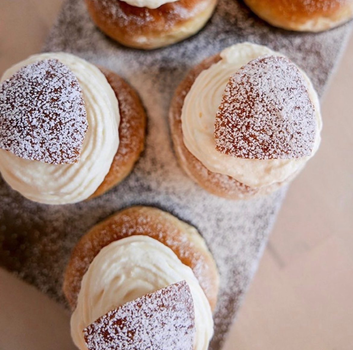 Fia´s Semlor med mandel och vanilj | recept på Fias fika